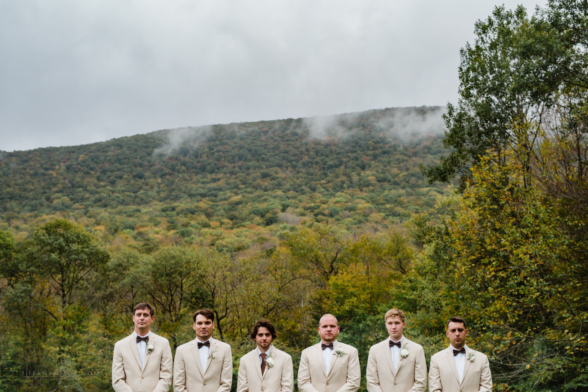 Early Fall Bloom Meadows Wedding by Tiffany Joyce
